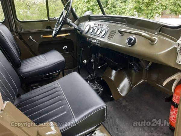 Green UAZ 469 1975 in Tallinn, with an engine capacity of 2.40 L and mileage of 0 thousand km for 9900 €, photo 9 on AUTOMOTO.COM.LV