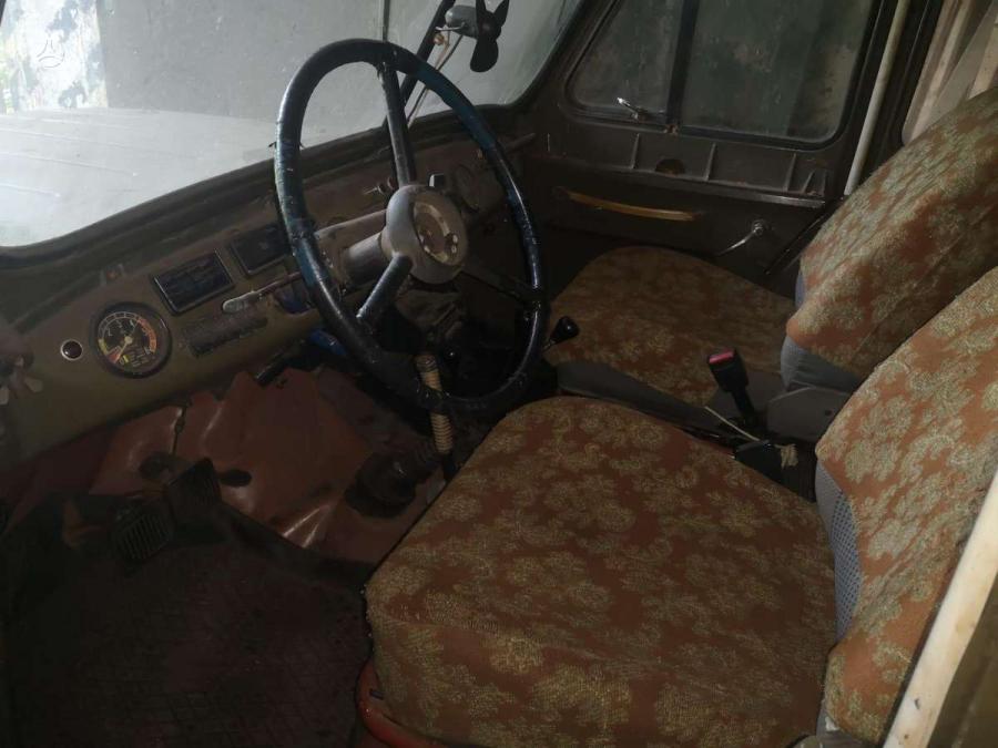 Green UAZ 469 1977 in Ukmerge, with an engine capacity of 0.00 L and mileage of 100 thousand km for 1500 €, photo 7 on AUTOMOTO.COM.LV