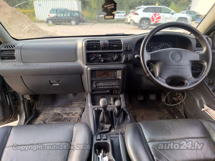 Melns Vauxhall Frontera 1999 Tartu, ar dzinēja tilpumu 3.20 L un nobraukumu 131 tūkst. km par 1499 €, foto 10 vietnē AUTOMOTO.COM.LV