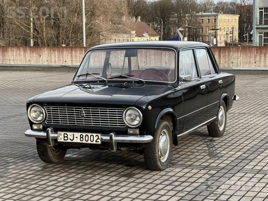 Black VAZ / Lada 2101 1973 in Riga, with an engine capacity of 1.20 L and mileage of 210 thousand km for 3000 €, photo 1 on AUTOMOTO.COM.LV