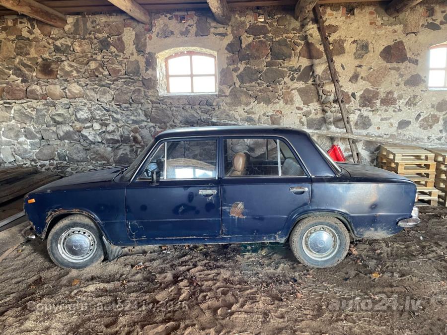 Zils VAZ / Lada 2101 1973 Tallina, ar dzinēja tilpumu 1.20 L un nobraukumu 0 tūkst. km par 900 €, foto 4 vietnē AUTOMOTO.COM.LV