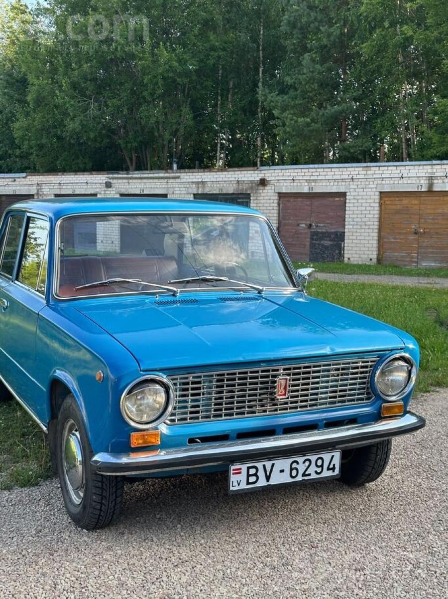 Blue VAZ / Lada 2101 1977 in Ogre, with an engine capacity of 1.30 L and mileage of 33 thousand km for 5500 €, photo 4 on AUTOMOTO.COM.LV