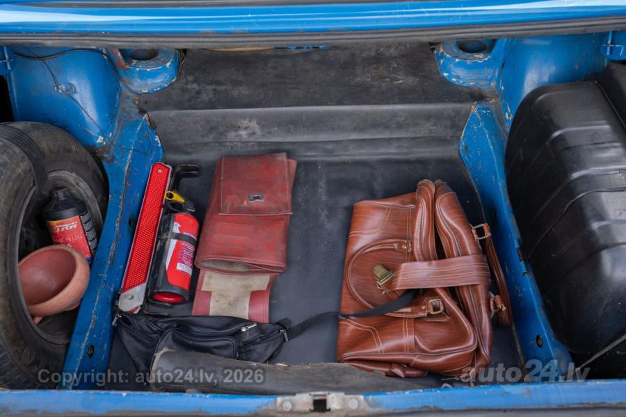 Zils VAZ / Lada 2101 1978 Tallina, ar dzinēja tilpumu 1.30 L un nobraukumu 104 tūkst. km par 2490 €, foto 9 vietnē AUTOMOTO.COM.LV