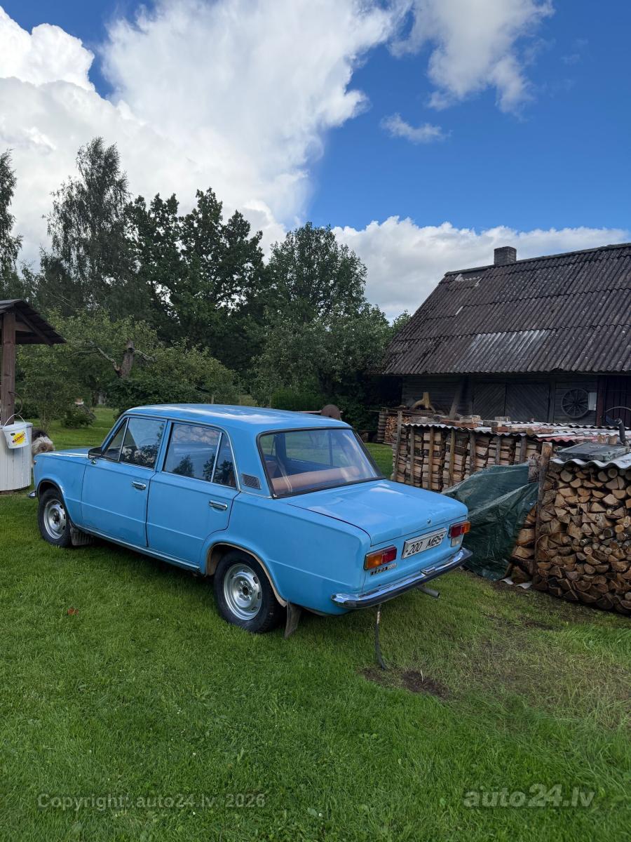 Синий ВАЗ 2101 1984 в Пярну, объемом двигателя 1.20 л и пробегом 0 тыс. км за 1500 €, фото 10 на AUTOMOTO.COM.LV