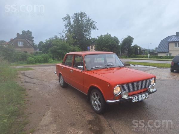 Orange VAZ / Lada 2101 1978 in Jekabpils, with an engine capacity of 1.30 L and mileage of 222 thousand km for 2700 €, photo 3 on AUTOMOTO.COM.LV