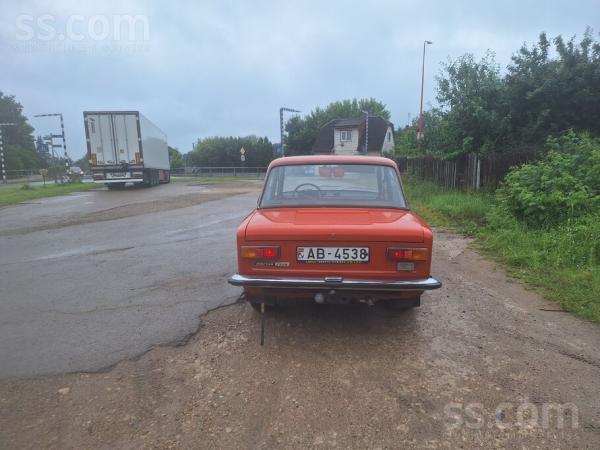 Orange VAZ / Lada 2101 1978 in Jekabpils, with an engine capacity of 1.30 L and mileage of 222 thousand km for 2700 €, photo 4 on AUTOMOTO.COM.LV
