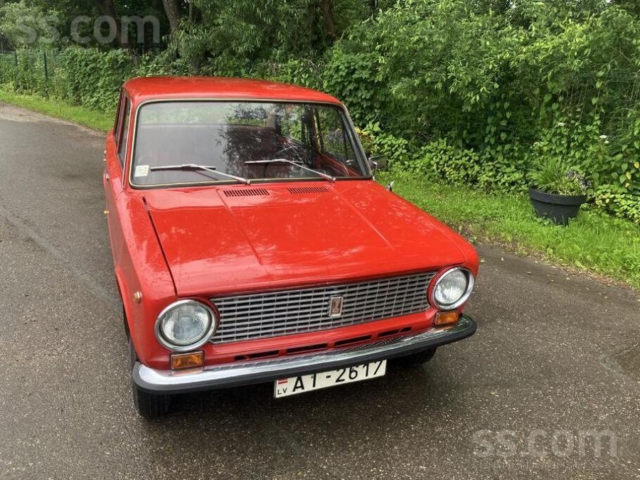 Sarkans VAZ / Lada 2101 1976 Rīga, ar dzinēja tilpumu 1.30 L un nobraukumu 9 tūkst. km par 8999 €, foto 1 vietnē AUTOMOTO.COM.LV