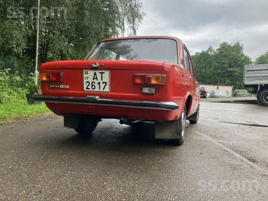 Sarkans VAZ / Lada 2101 1976 Rīga, ar dzinēja tilpumu 1.30 L un nobraukumu 9 tūkst. km par 8999 €, foto 3 vietnē AUTOMOTO.COM.LV
