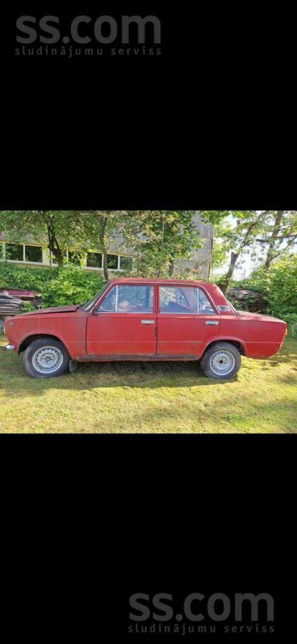 Red VAZ / Lada 2101 1987 in Gulbene, with an engine capacity of 1.20 L and mileage of 75 thousand km for 450 €, photo 5 on AUTOMOTO.COM.LV