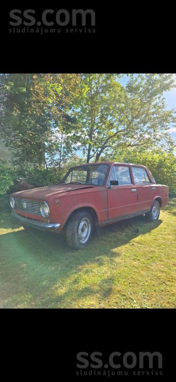 Red VAZ / Lada 2101 1987 in Gulbene, with an engine capacity of 1.20 L and mileage of 75 thousand km for 450 €, photo 8 on AUTOMOTO.COM.LV