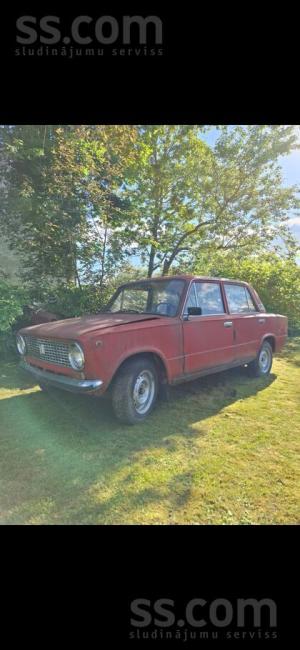 Sarkans VAZ / Lada 2101 1987 Gulbene, ar dzinēja tilpumu 1.20 L un nobraukumu 75 tūkst. km par 450 €, foto 9 vietnē AUTOMOTO.COM.LV