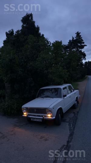 Balts VAZ / Lada 2101 1971 Rīga, ar dzinēja tilpumu 1.20 L un nobraukumu 1 tūkst. km par 2000 €, foto 5 vietnē AUTOMOTO.COM.LV