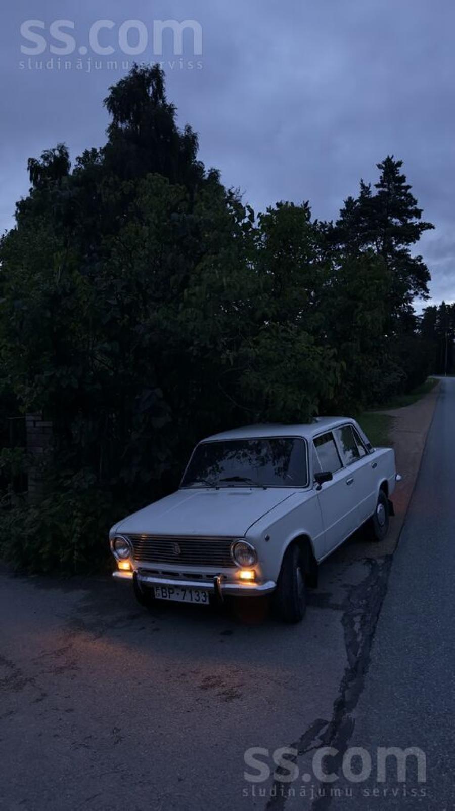Balts VAZ / Lada 2101 1971 Rīga, ar dzinēja tilpumu 1.20 L un nobraukumu 1 tūkst. km par 2000 €, foto 5 vietnē AUTOMOTO.COM.LV