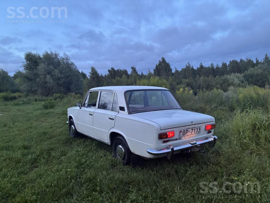 Balts VAZ / Lada 2101 1971 Rīga, ar dzinēja tilpumu 1.20 L un nobraukumu 1 tūkst. km par 2000 €, foto 7 vietnē AUTOMOTO.COM.LV