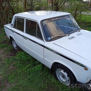 Белый ВАЗ 2101 1975 в Краслава, объемом двигателя 1.20 л и пробегом 40 тыс. км за 1500 €, фото 3 на AUTOMOTO.COM.LV