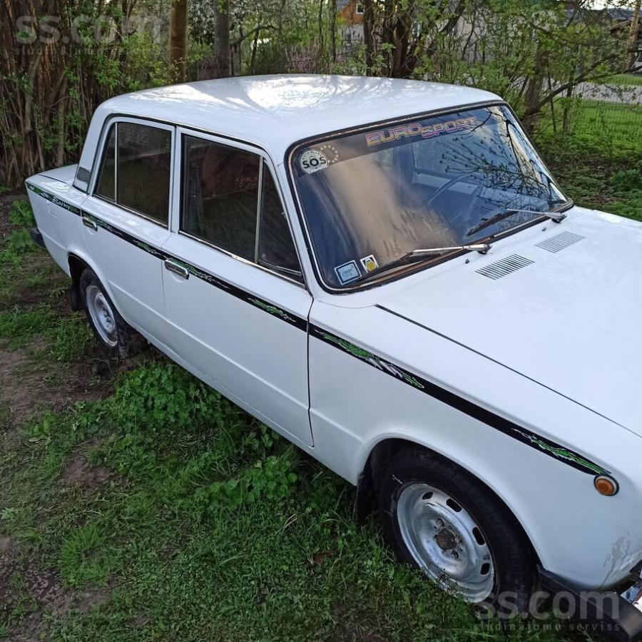 Белый ВАЗ 2101 1975 в Краслава, объемом двигателя 1.20 л и пробегом 40 тыс. км за 1500 €, фото 3 на AUTOMOTO.COM.LV