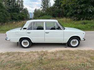 Белый ВАЗ 2101 1976 в Рига, объемом двигателя 1.30 л и пробегом 60 тыс. км за 7200 €, фото 4 на AUTOMOTO.COM.LV