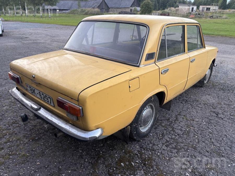 Dzeltens VAZ / Lada 2101 1981 Valmiera, ar dzinēja tilpumu 1.20 L un nobraukumu 90 tūkst. km par 800 €, foto 3 vietnē AUTOMOTO.COM.LV