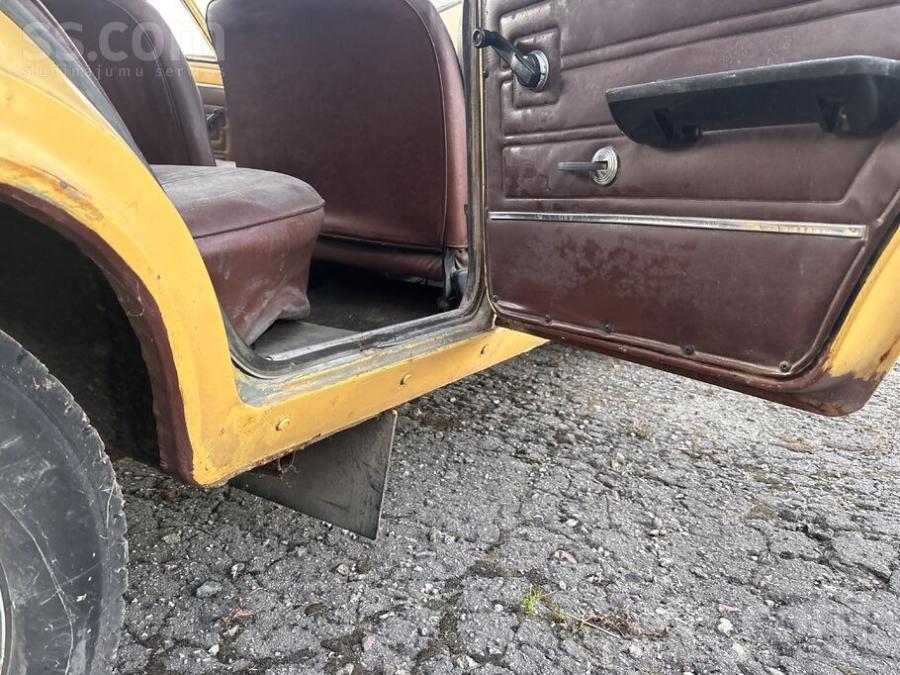 Yellow VAZ / Lada 2101 1981 in Valmiera, with an engine capacity of 1.20 L and mileage of 90 thousand km for 800 €, photo 8 on AUTOMOTO.COM.LV