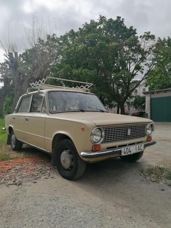 Balts VAZ / Lada 21013 1985 Sillamē, ar dzinēja tilpumu 0.00 L un nobraukumu 49 tūkst. km par 3000 €, foto 2 vietnē AUTOMOTO.COM.LV