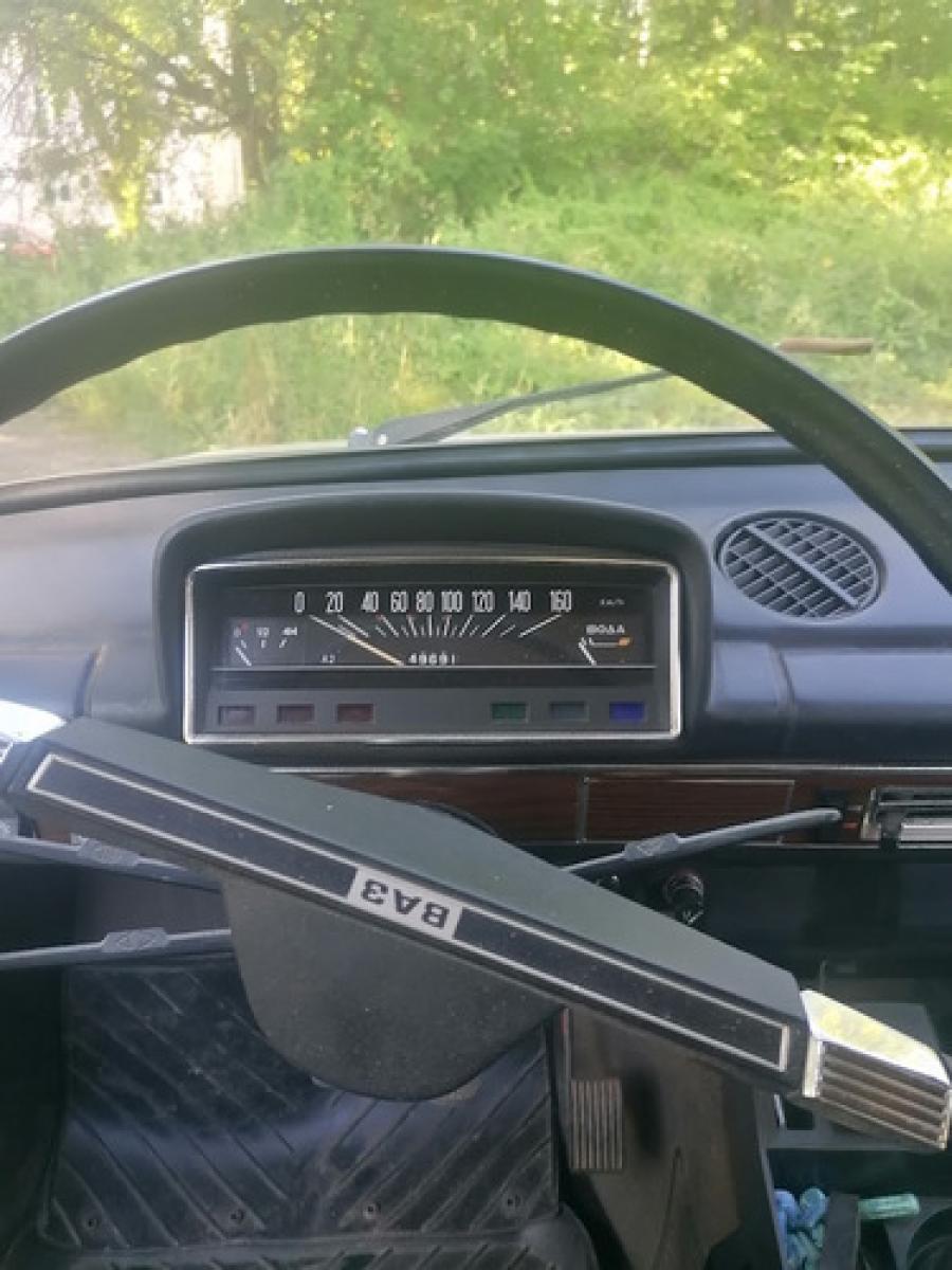 Balts VAZ / Lada 21013 1985 Sillamē, ar dzinēja tilpumu 0.00 L un nobraukumu 49 tūkst. km par 3000 €, foto 5 vietnē AUTOMOTO.COM.LV