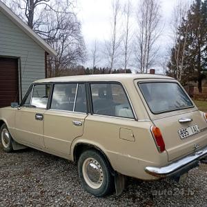 Smilšu krāsa VAZ / Lada 2102 1973 Tartu, ar dzinēja tilpumu 1.20 L un nobraukumu 45 tūkst. km par 2500 €, foto 4 vietnē AUTOMOTO.COM.LV