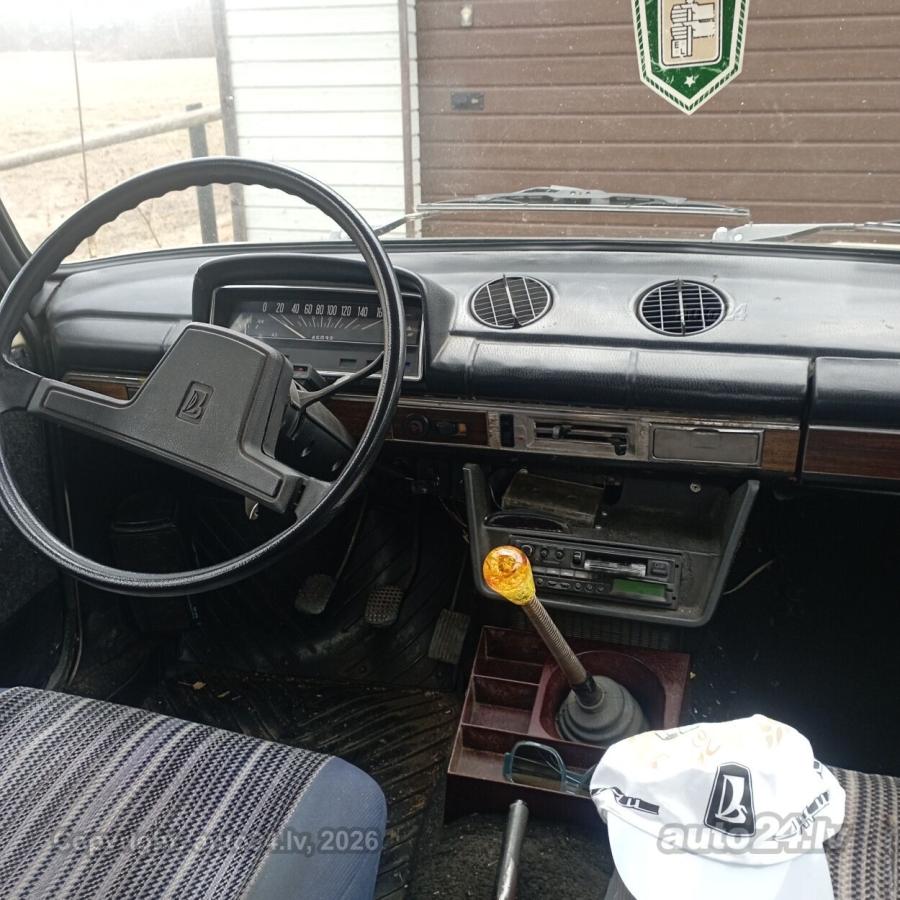 Smilšu krāsa VAZ / Lada 2102 1973 Tartu, ar dzinēja tilpumu 1.20 L un nobraukumu 45 tūkst. km par 2500 €, foto 8 vietnē AUTOMOTO.COM.LV
