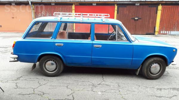 Blue VAZ / Lada 2102 1977 in Riga, with an engine capacity of 1.20 L and mileage of 187 thousand km for 2900 €, photo 3 on AUTOMOTO.COM.LV