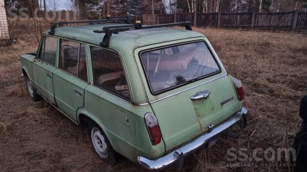 Green VAZ / Lada 2102 1981 in Riga, with an engine capacity of 1.30 L and mileage of 420 thousand km for 500 €, photo 3 on AUTOMOTO.COM.LV