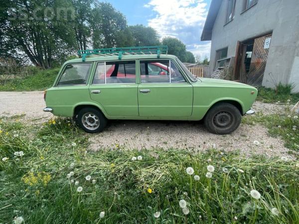 Zaļš VAZ / Lada 2102 1984 Rīga, ar dzinēja tilpumu 1.20 L un nobraukumu 11 tūkst. km par 1000 €, foto 2 vietnē AUTOMOTO.COM.LV