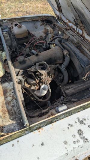 Balts VAZ / Lada 2102 1979 Ludza, ar dzinēja tilpumu 1.20 L un nobraukumu 35 tūkst. km par 500 €, foto 6 vietnē AUTOMOTO.COM.LV