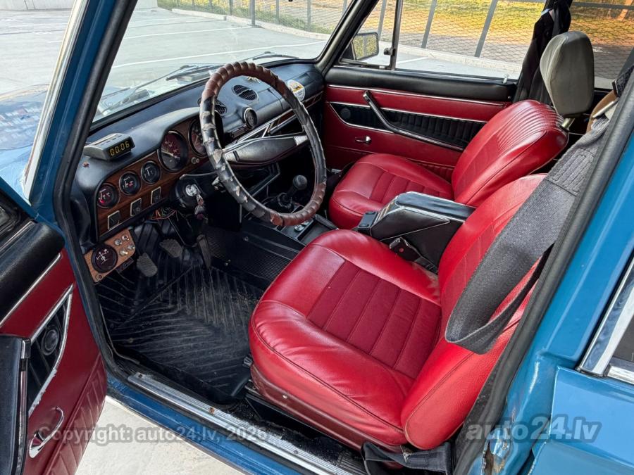 Blue VAZ / Lada 2103 1973 in Narva, with an engine capacity of 1.50 L and mileage of 108 thousand km for 1499 €, photo 6 on AUTOMOTO.COM.LV