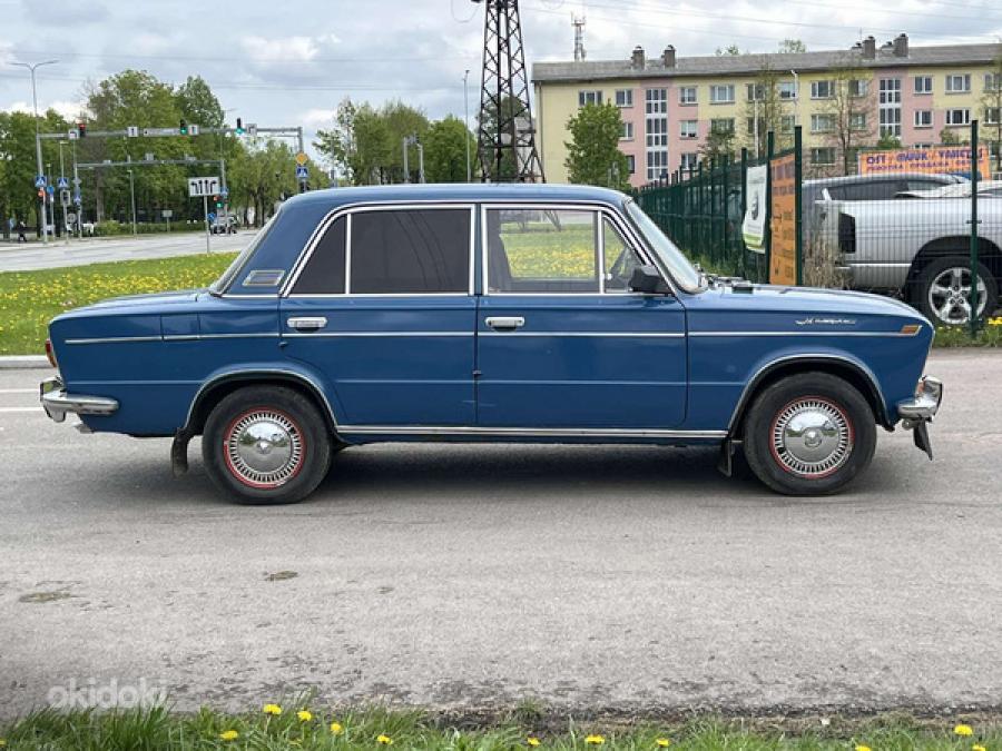 Blue VAZ / Lada 2103 1973 in Narva, with an engine capacity of 1.40 L and mileage of 12 thousand km for 1999 €, photo 6 on AUTOMOTO.COM.LV