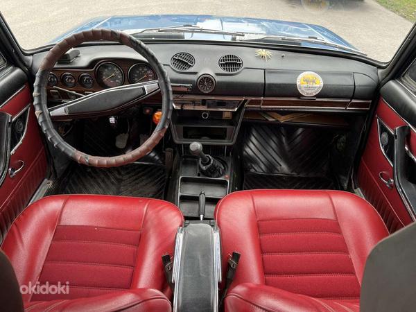 Blue VAZ / Lada 2103 1973 in Narva, with an engine capacity of 1.40 L and mileage of 12 thousand km for 1999 €, photo 9 on AUTOMOTO.COM.LV