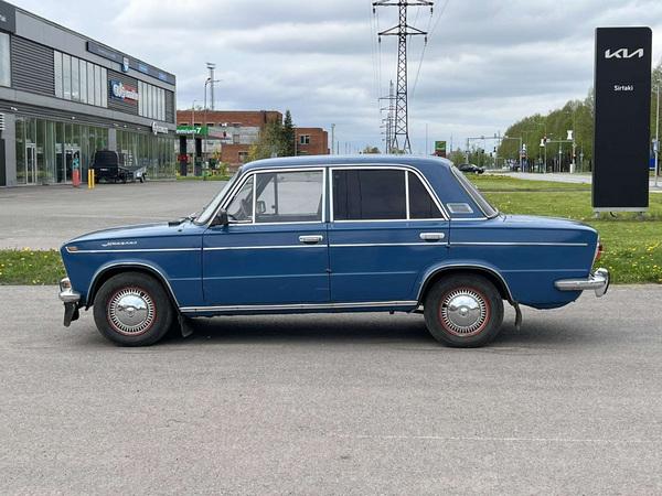 Zils VAZ / Lada 2103 1973 Narva, ar dzinēja tilpumu 1.50 L un nobraukumu 12 tūkst. km par 1999 €, foto 4 vietnē AUTOMOTO.COM.LV