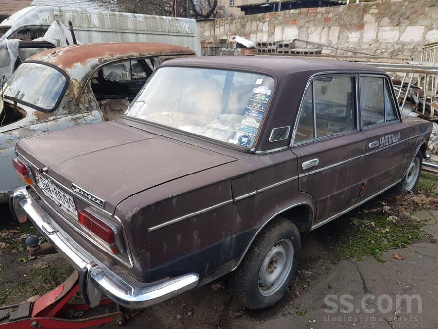 Коричневый ВАЗ 2103 1974 в Рига, объемом двигателя 1.50 л и пробегом 100 тыс. км за 500 €, фото 4 на AUTOMOTO.COM.LV