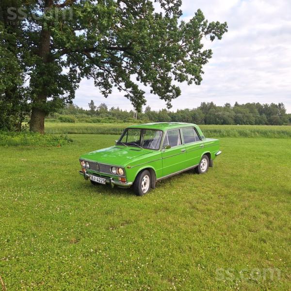 Зеленый ВАЗ 2103 1983 в Айзкраукле, объемом двигателя 1.30 л и пробегом 47 тыс. км за 2000 €, фото 2 на AUTOMOTO.COM.LV