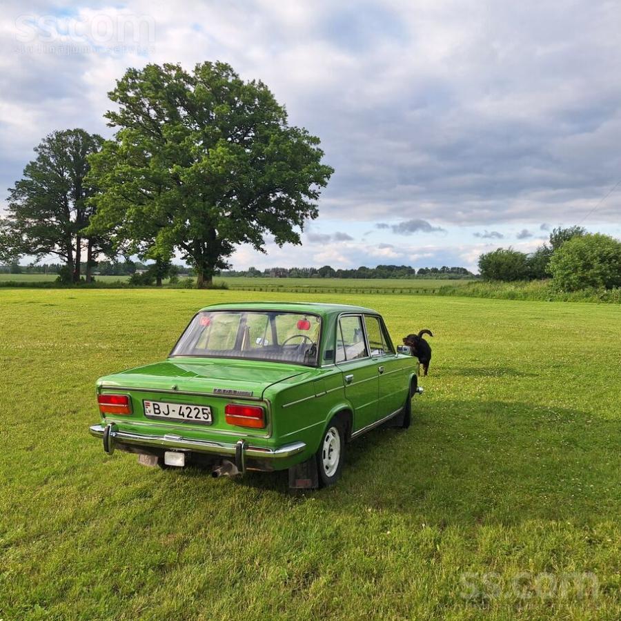 Zaļš VAZ / Lada 2103 1983 Aizkraukle, ar dzinēja tilpumu 1.30 L un nobraukumu 47 tūkst. km par 2000 €, foto 5 vietnē AUTOMOTO.COM.LV