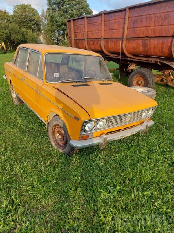 Orange VAZ / Lada 2103 1977 in Ventspils, with an engine capacity of 1.60 L and mileage of 100 thousand km for 400 €, photo 1 on AUTOMOTO.COM.LV