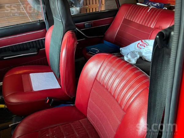 Red VAZ / Lada 2103 1974 in Riga, with an engine capacity of 1.40 L and mileage of 0 thousand km for 6500 €, photo 4 on AUTOMOTO.COM.LV
