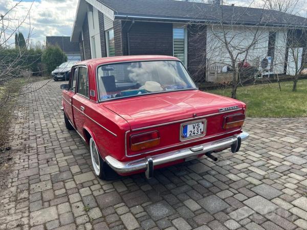 Red VAZ / Lada 2103 1974 in Riga, with an engine capacity of 1.40 L and mileage of 0 thousand km for 6500 €, photo 5 on AUTOMOTO.COM.LV