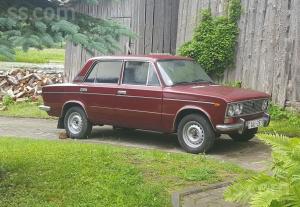 Sarkans VAZ / Lada 2103 1974 Rīga, ar dzinēja tilpumu 1.50 L un nobraukumu 63 tūkst. km par 4850 €, foto  vietnē AUTOMOTO.COM.LV