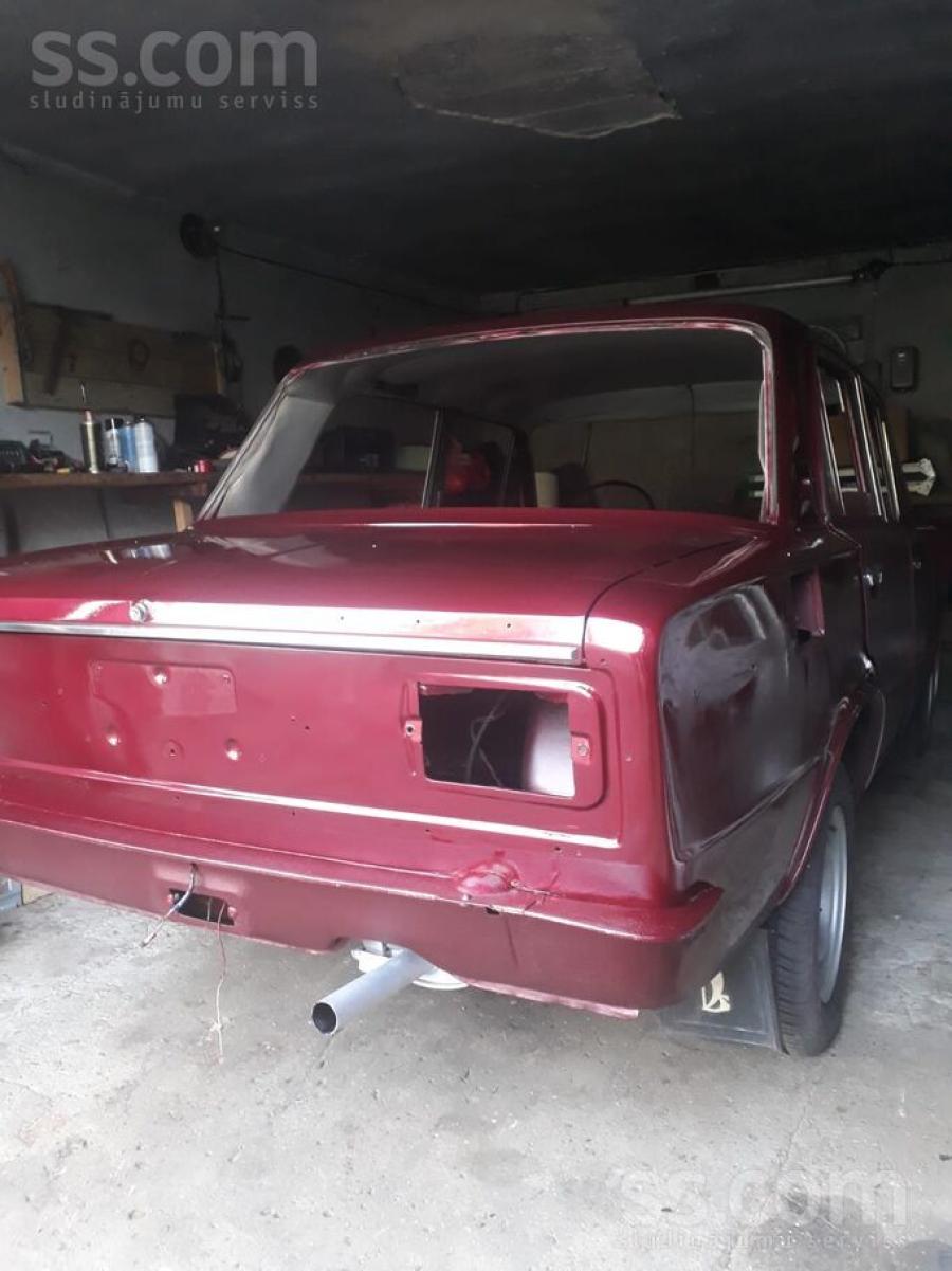 Sarkans VAZ / Lada 2103 1974 Rīga, ar dzinēja tilpumu 1.50 L un nobraukumu 63 tūkst. km par 2850 €, foto 13 vietnē AUTOMOTO.COM.LV