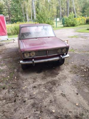 Sarkans VAZ / Lada 2103 1974 Rīga, ar dzinēja tilpumu 1.50 L un nobraukumu 63 tūkst. km par 2850 €, foto 19 vietnē AUTOMOTO.COM.LV