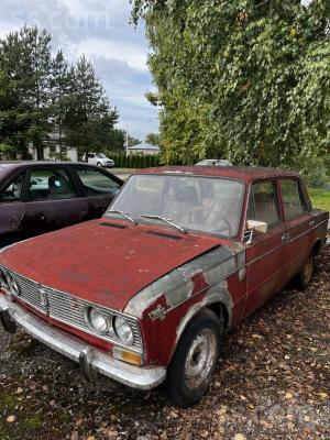 Red VAZ / Lada 2103 1975 in Riga, with an engine capacity of 1.50 L and mileage of 80 thousand km for 360 €, photo  on AUTOMOTO.COM.LV