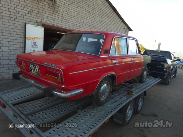 Red VAZ / Lada 2103 1980 in Parnu, with an engine capacity of 1.30 L and mileage of 5 thousand km for 750 €, photo 1 on AUTOMOTO.COM.LV
