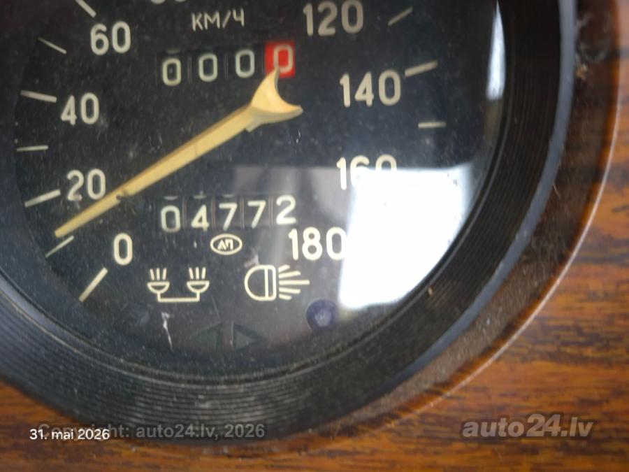Red VAZ / Lada 2103 1980 in Parnu, with an engine capacity of 1.30 L and mileage of 5 thousand km for 750 €, photo 30 on AUTOMOTO.COM.LV