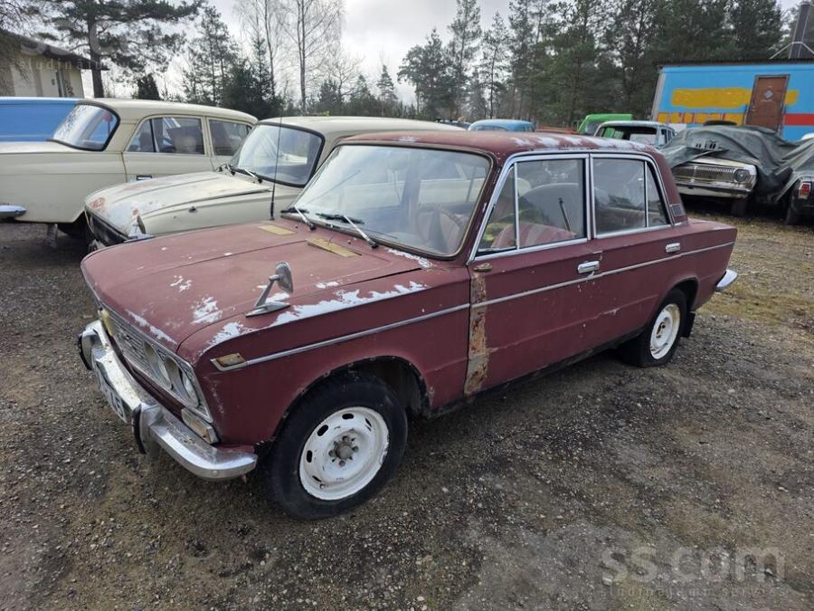 Sarkans VAZ / Lada 2103 1986 Rīga, ar dzinēja tilpumu 1.60 L un nobraukumu 20 tūkst. km par 390 €, foto 2 vietnē AUTOMOTO.COM.LV