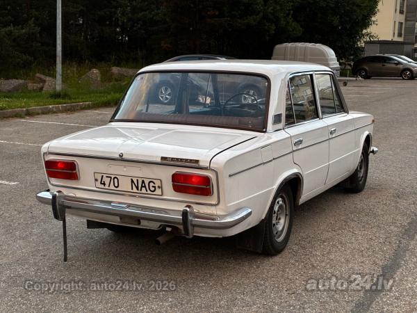 Balts VAZ / Lada 2103 1975 Tallina, ar dzinēja tilpumu 1.50 L un nobraukumu 66 tūkst. km par 2500 €, foto 5 vietnē AUTOMOTO.COM.LV