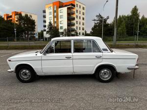 Balts VAZ / Lada 2103 1975 Tallina, ar dzinēja tilpumu 1.50 L un nobraukumu 66 tūkst. km par 2500 €, foto 9 vietnē AUTOMOTO.COM.LV